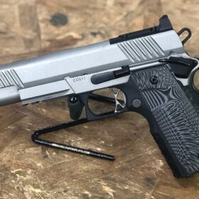 THE OFFICER – CLASSIC - Cosaint Arms