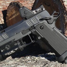 THE COMMANDER – CLASSIC - Cosaint Arms